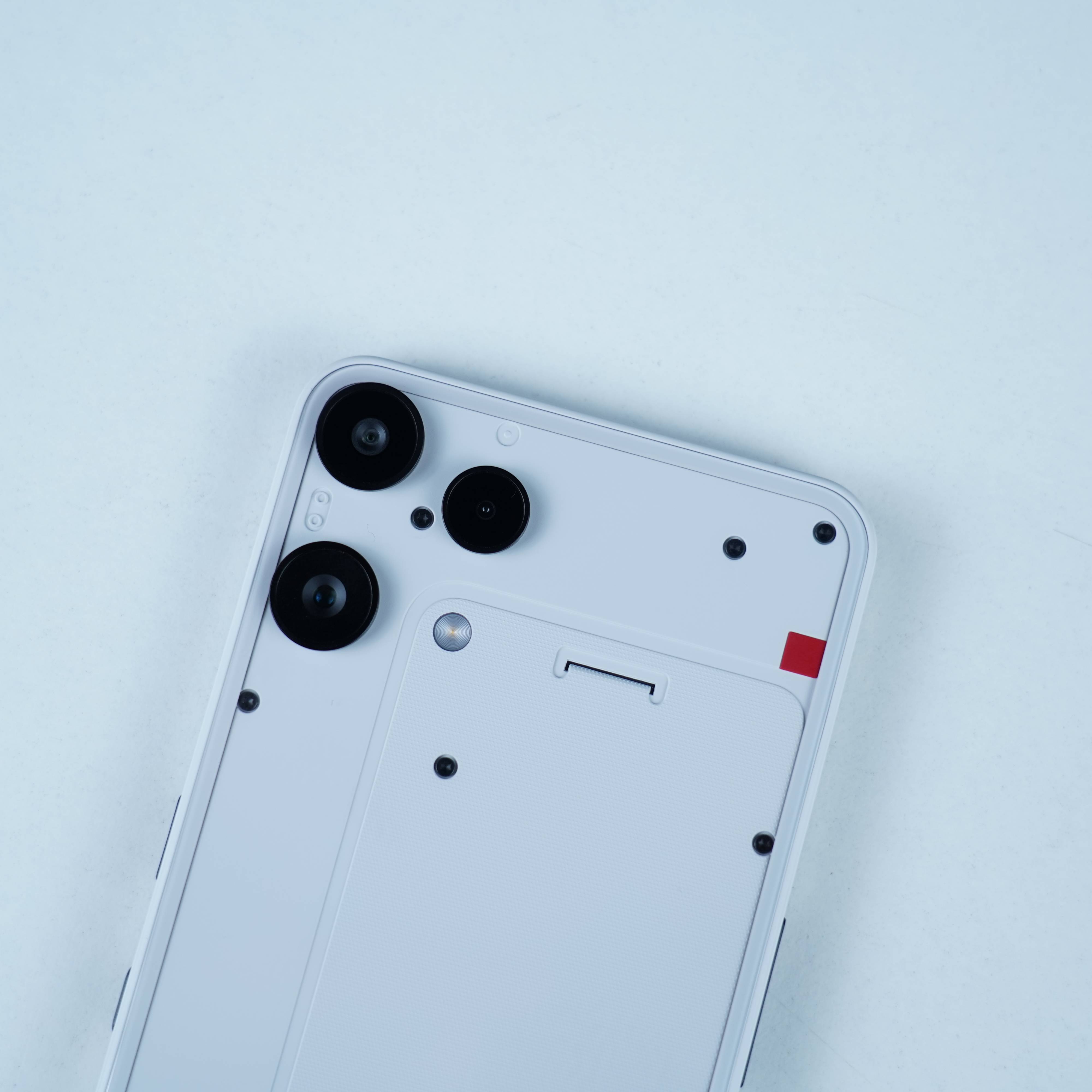 Nothing Phone (3a) Lite first impressions: a Nothing made for everyone ...