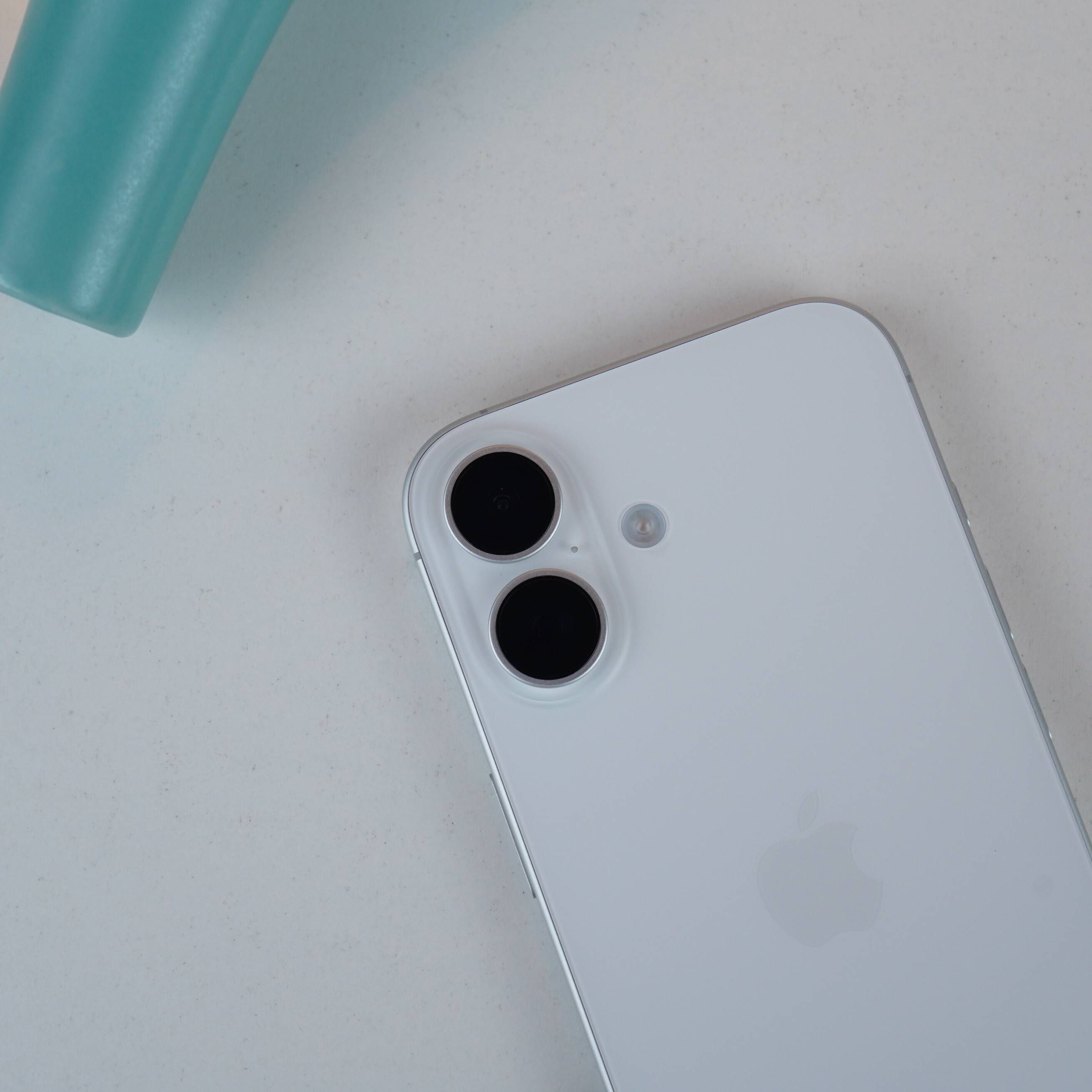 iPhone 17 price drops below Rs 70,000 on Flipkart via card discounts ...