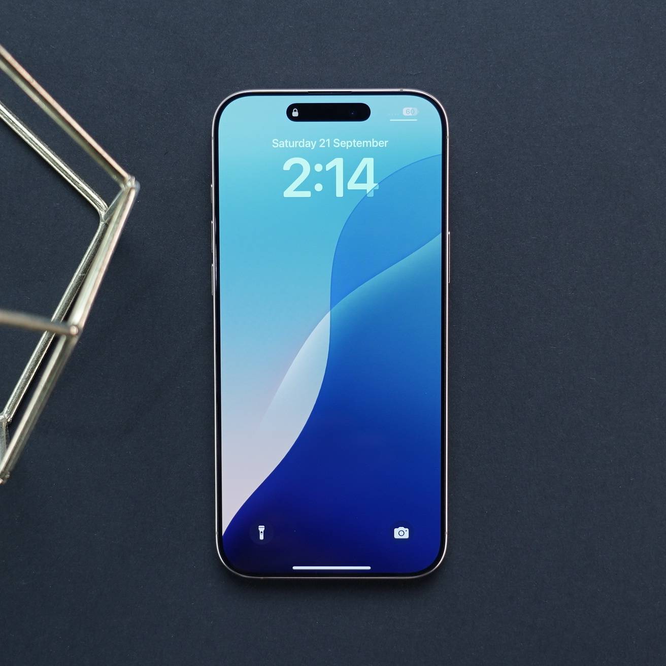 Apple A18 Pro vs Snapdragon 8 Elite benchmark scores, specifications ...