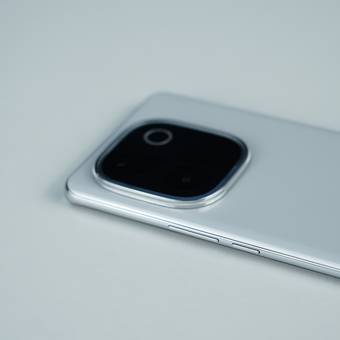 iQOO Z9s Pro - Full Specifications & Price in India (17th March 2025 ...